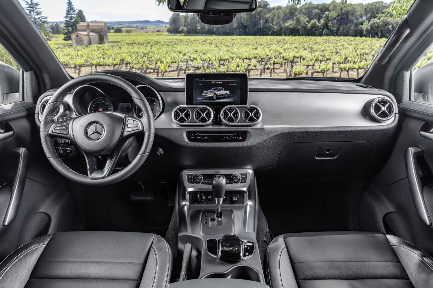 Mercedes-Benz X-Klasse – Power Interieur | OTOSTİL